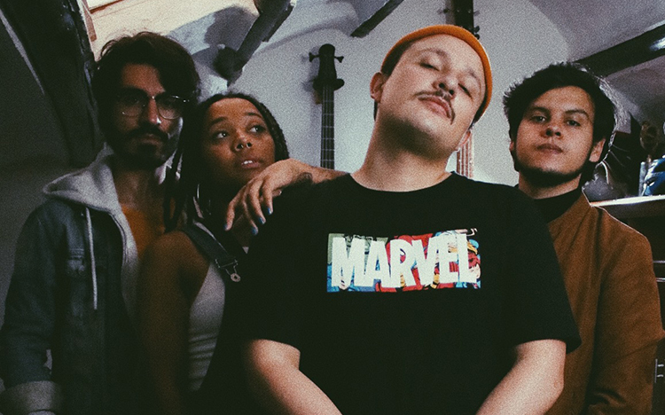 Estéreo: El regreso de La Mano de Parisi « ||| Revista Bombea